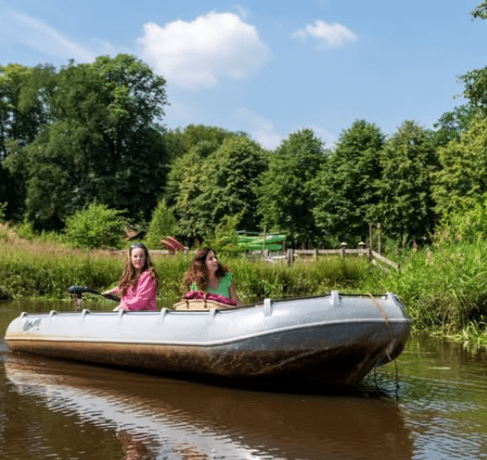 Fluisterboot huren op de Regge Hellendoorn - Bootverhuur Schuilenburg
